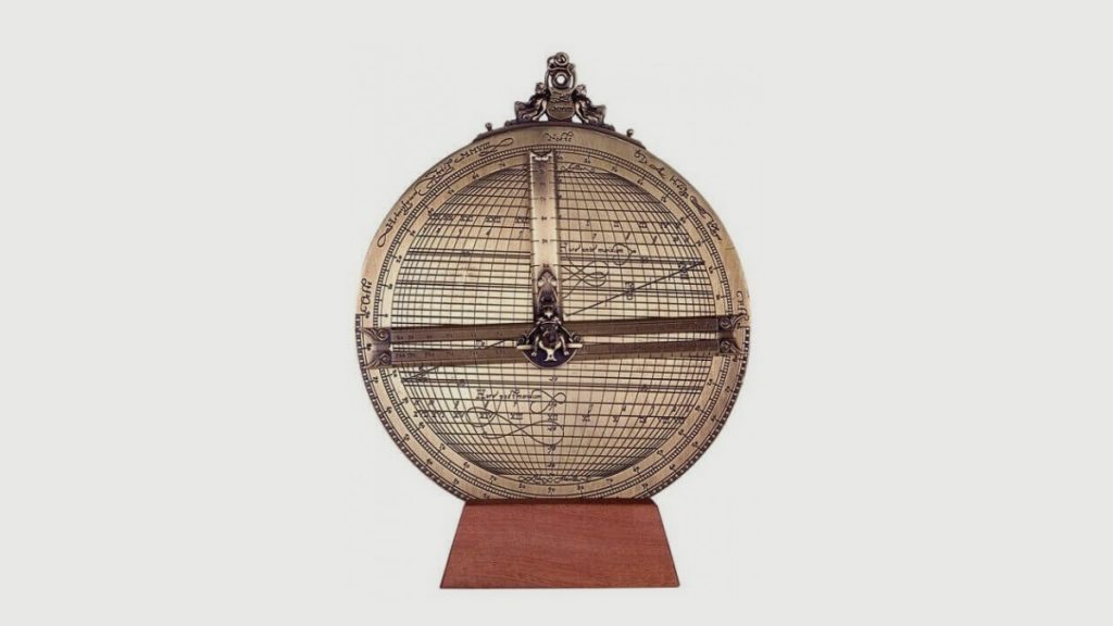 Astrolabe: Boussole intemporelle des Étoiles et navigateur céleste