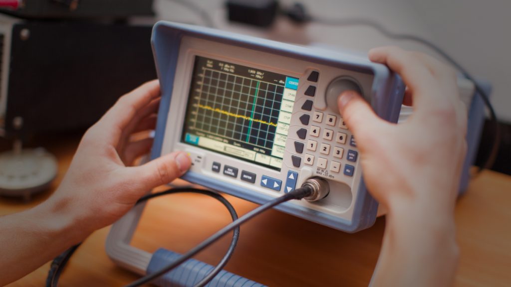 Oscilloscope : Principes, Types et Bonnes Pratiques